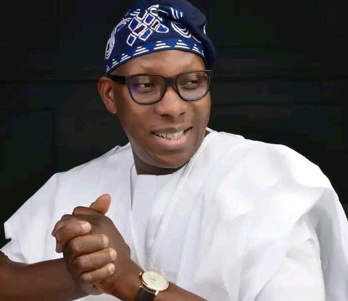 BREAKING: Another Osun Senator Dumps PDP - AmiLoaded News